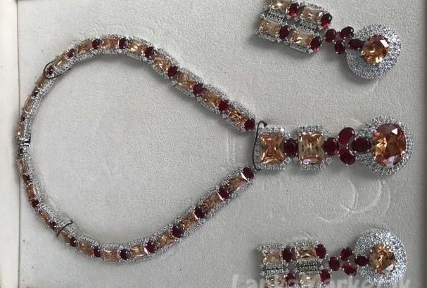 Amanda Suarez Set for sale - LankaMarket